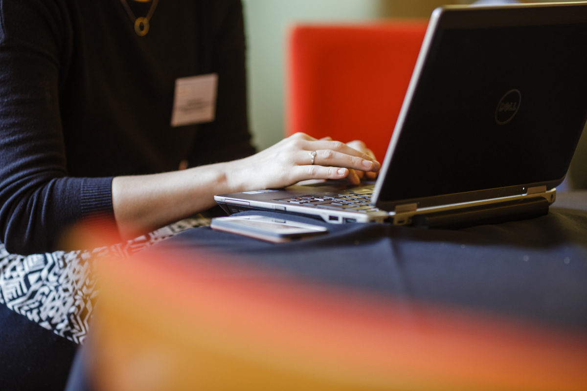 Digital professionalism in social work | Research in Practice